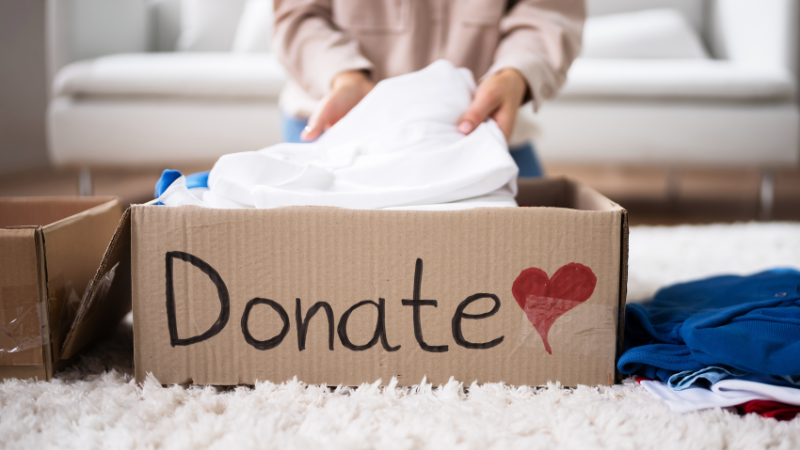 Clutter-Busting Tricks That Simplify Moving Day | JYB Realty